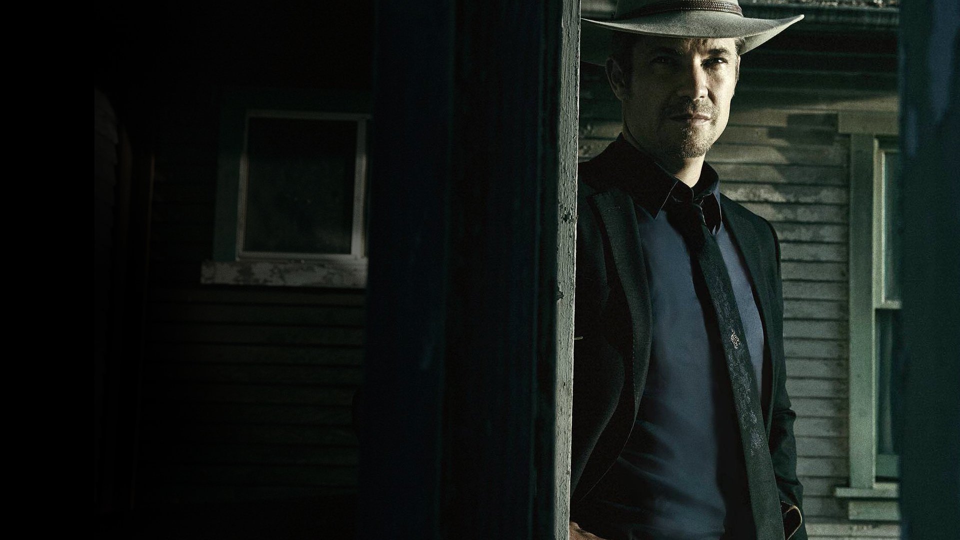 Watch Justified Online | Stream Seasons 1-6 Now | Stan