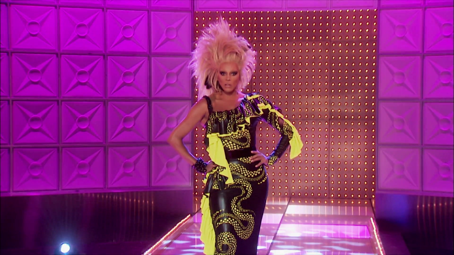 Watch Watch RuPaul's Drag Race Season 3 Online | Stream TV Shows | Stan