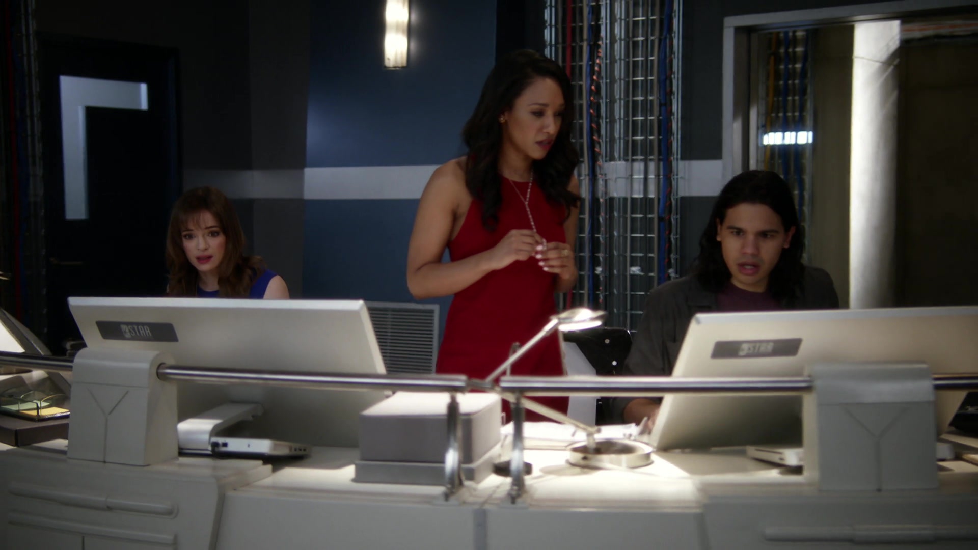 Watch Watch The Flash (2014-2023 TV Series) Season 2 Online | Stream TV ...