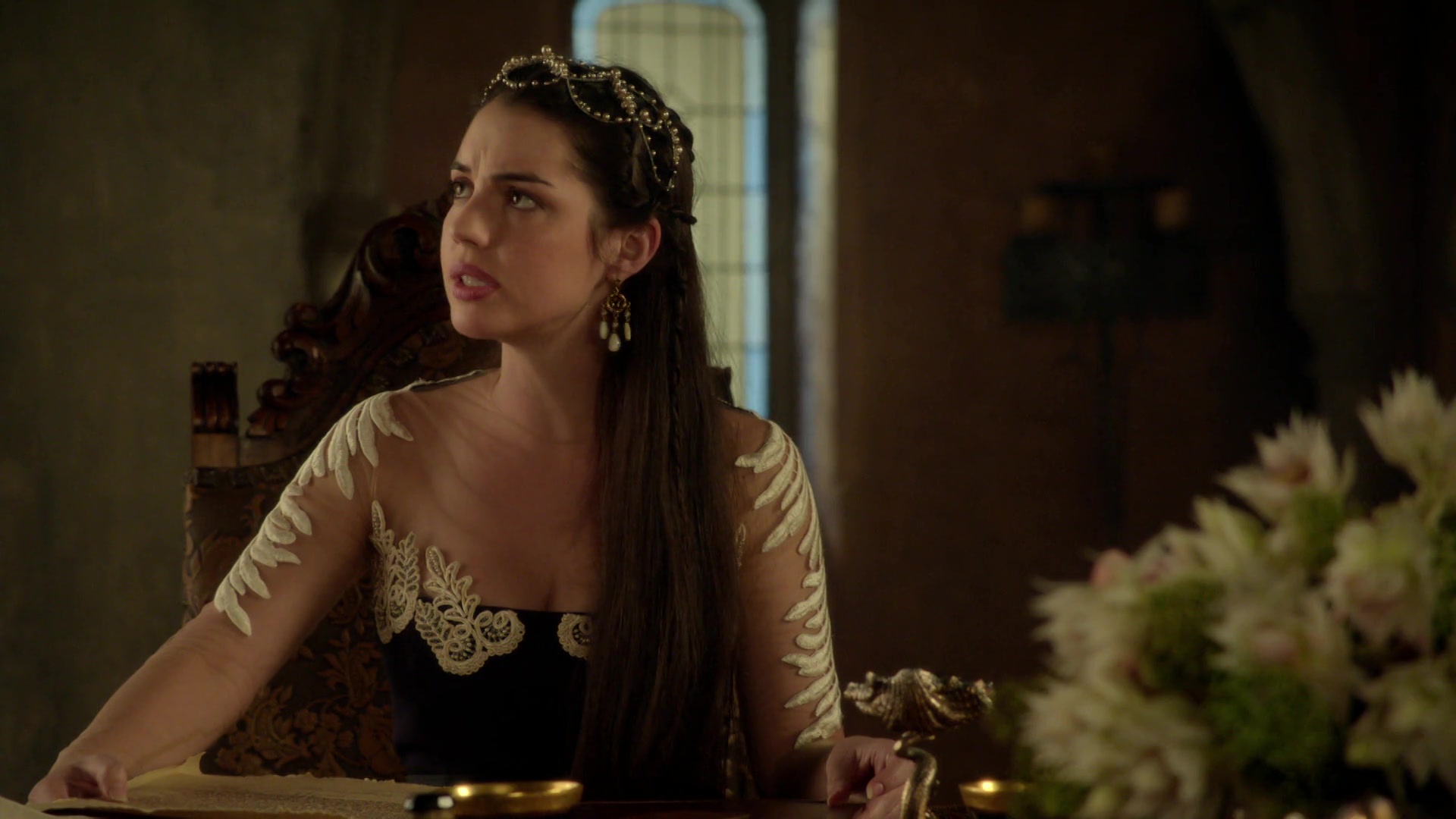 Watch Reign Season 2 Online | Stream TV Shows | Stan