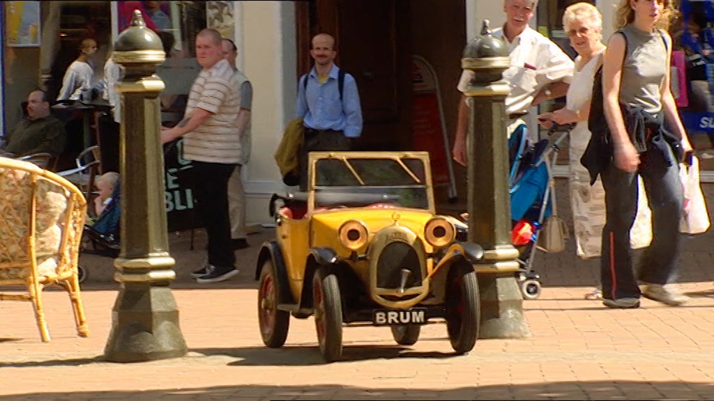 Watch Brum Online | Stream Seasons 4-5 Now | Stan