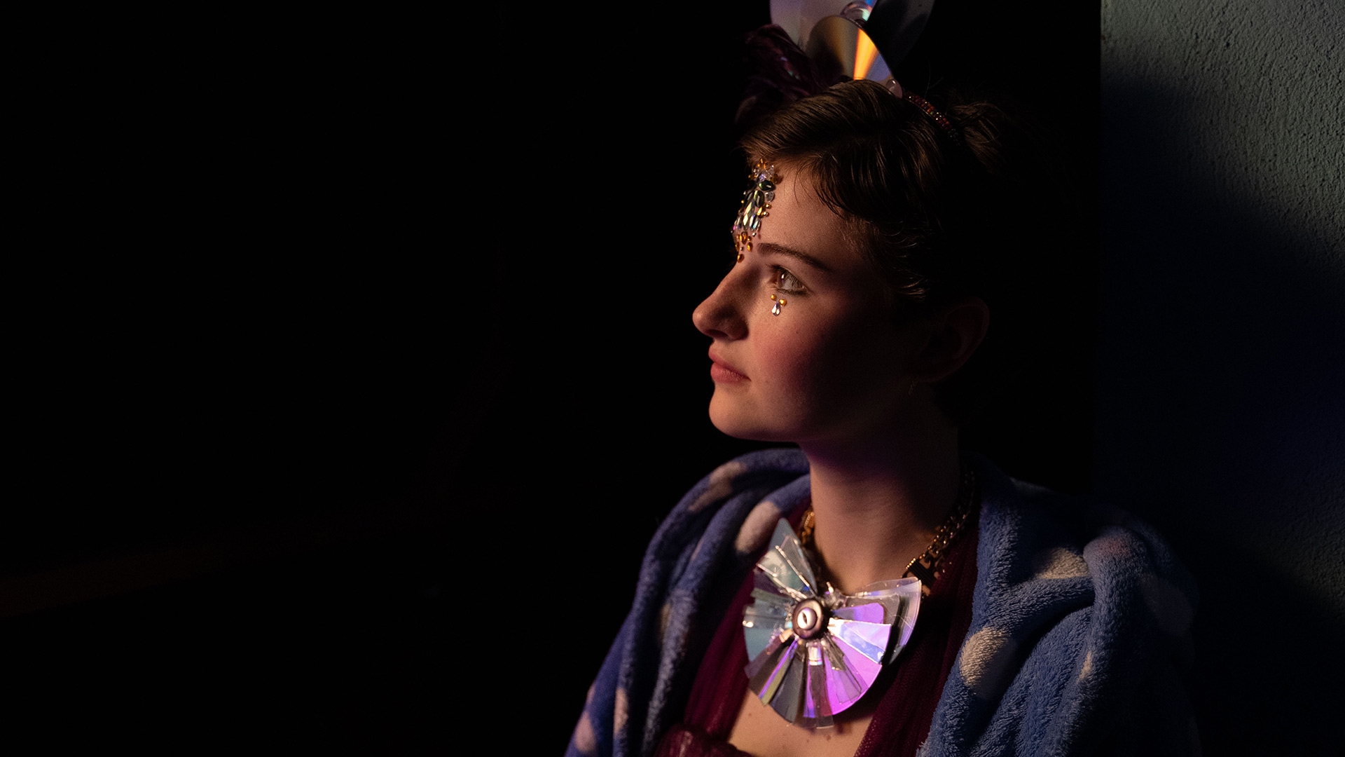 Watch Louise Lives Large Online | Stream Season 1 Now | Stan