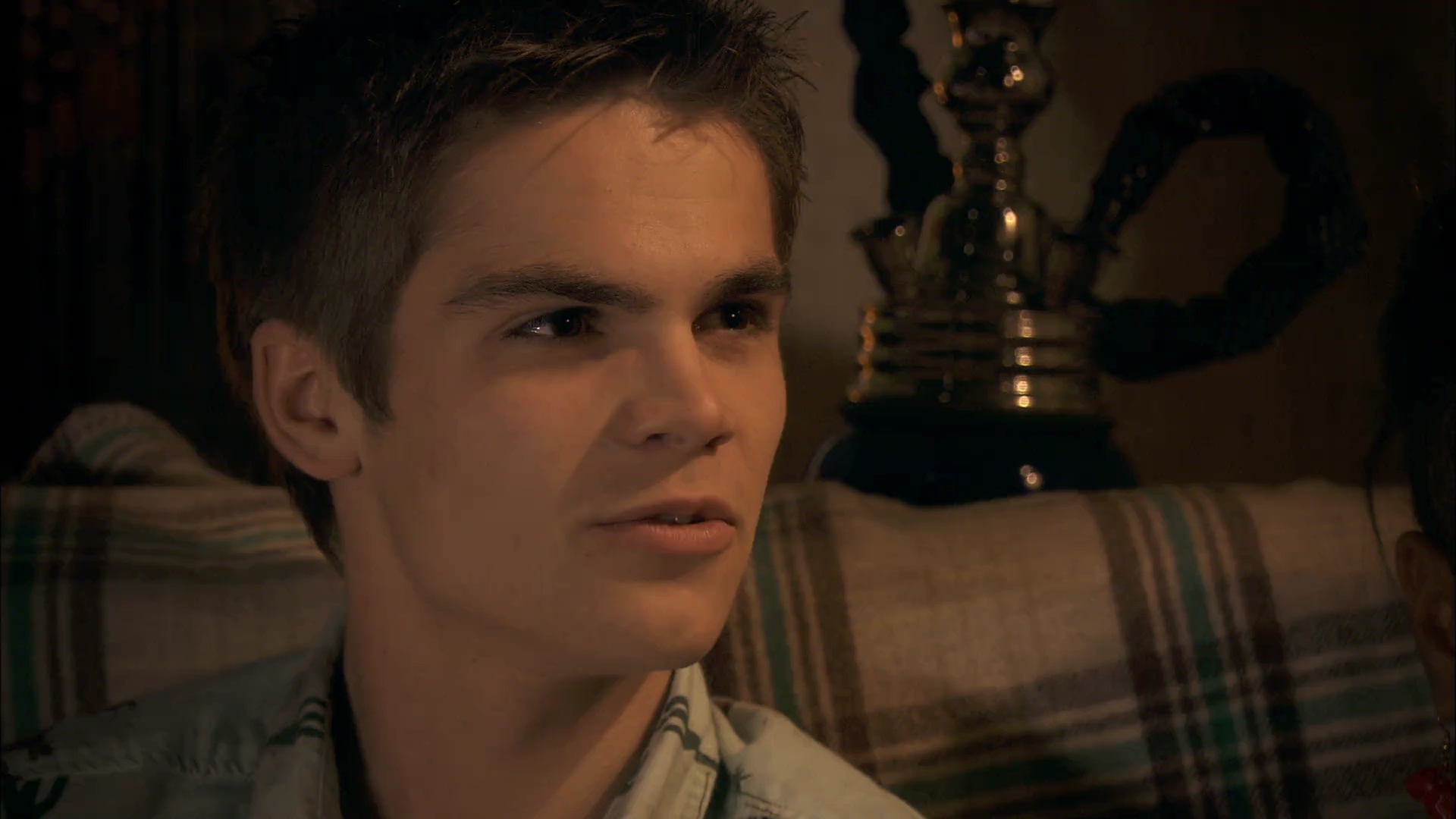 Watch Skins Season 6 Online | Stream TV Shows | Stan