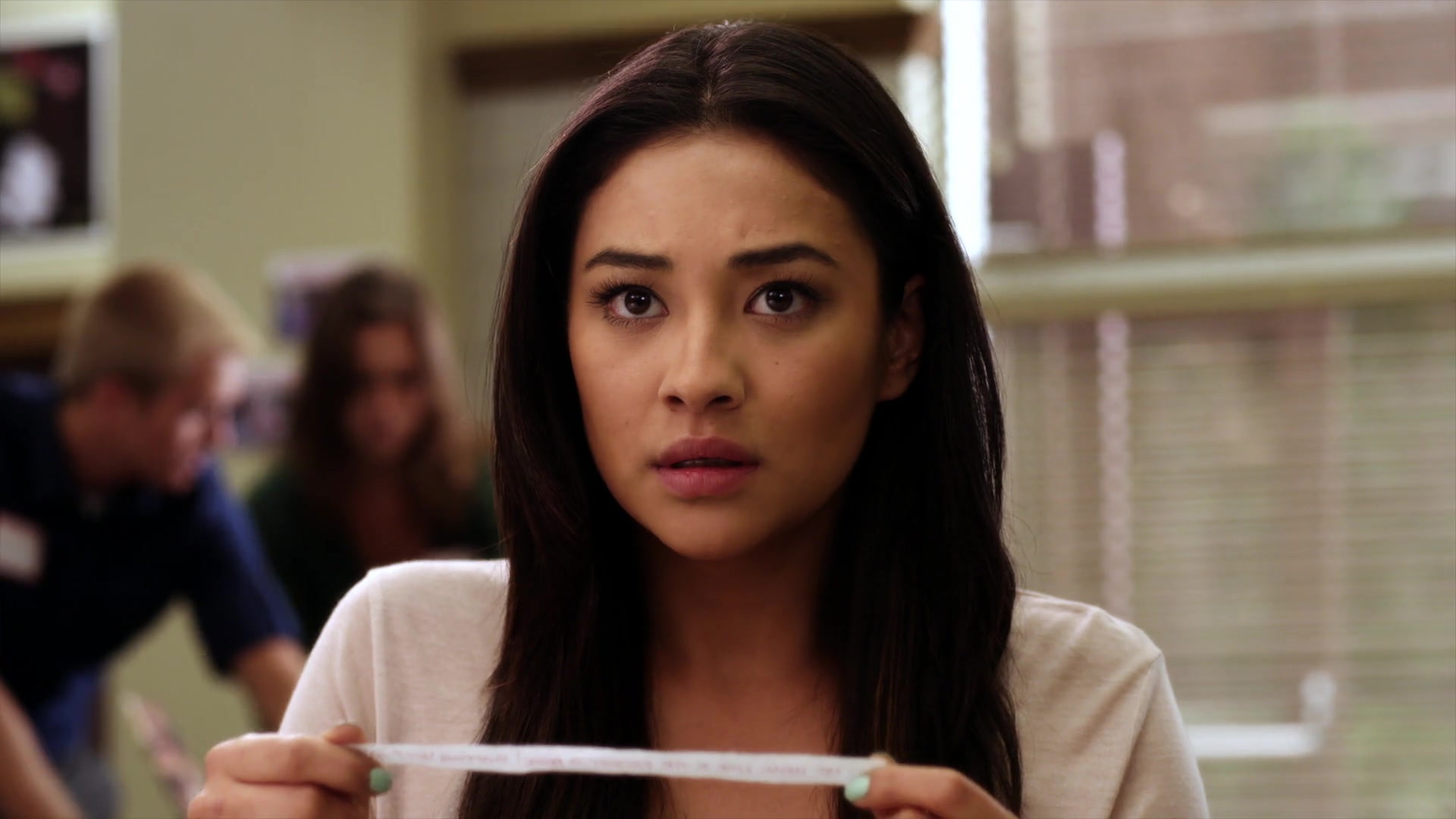 Watch Pretty Little Liars Season 2 Online | Stream TV Shows | Stan