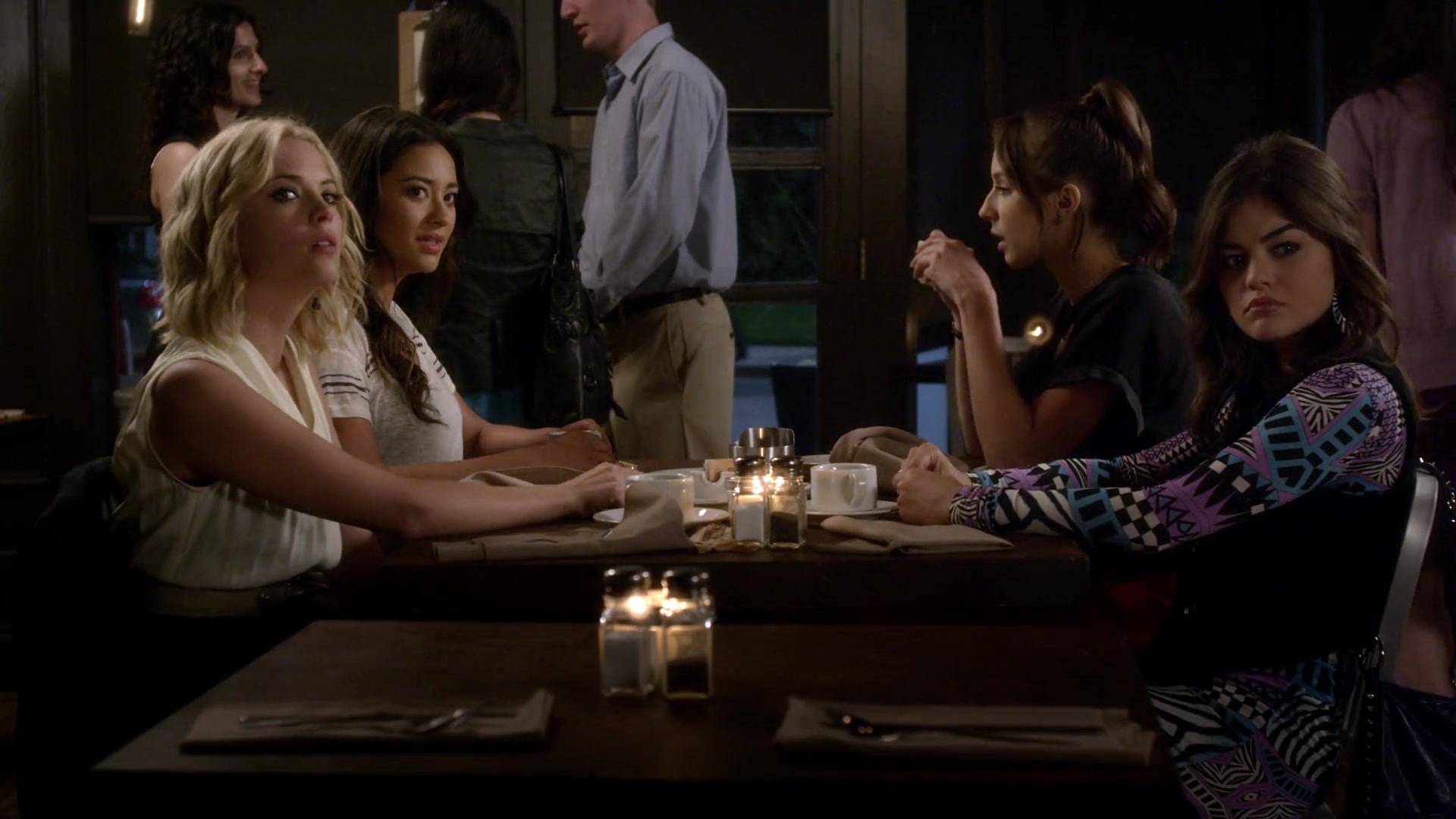 Watch Pretty Little Liars Season 3 Online | Stream TV Shows | Stan