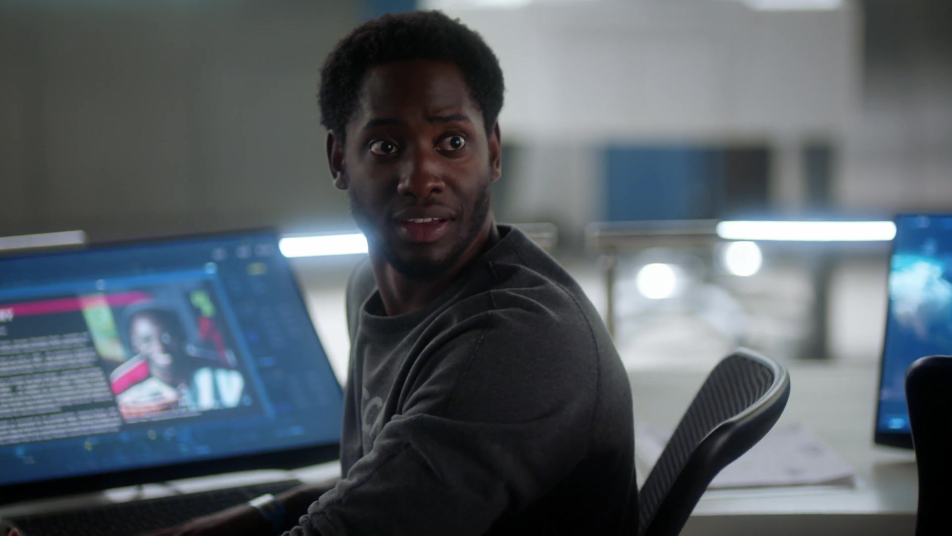 Watch The Flash (2014-2023 TV Series) Season 6 Online | Stream TV Shows ...