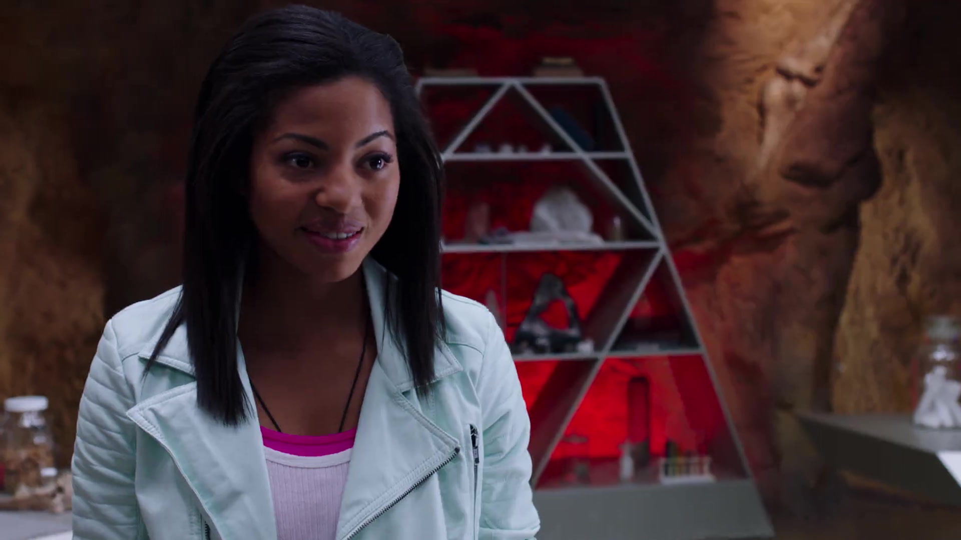 Watch Power Rangers: Dino Charge Online | Stream Seasons 1-2 Now | Stan