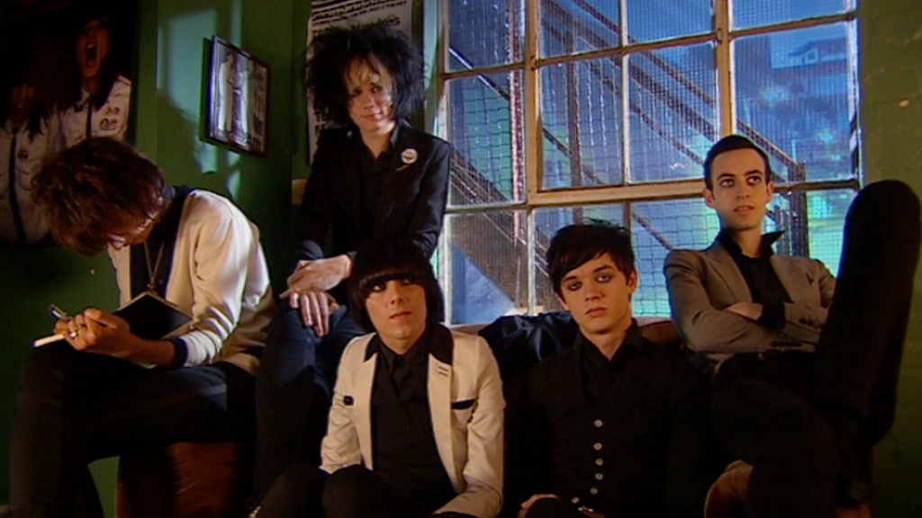 Watch The Mighty Boosh Season 3 Online | Stream TV Shows | Stan