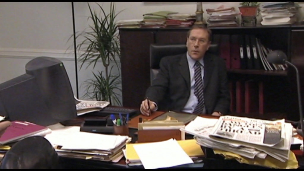 Watch The Thick Of It Online | Stream Seasons 1-4 Now | Stan