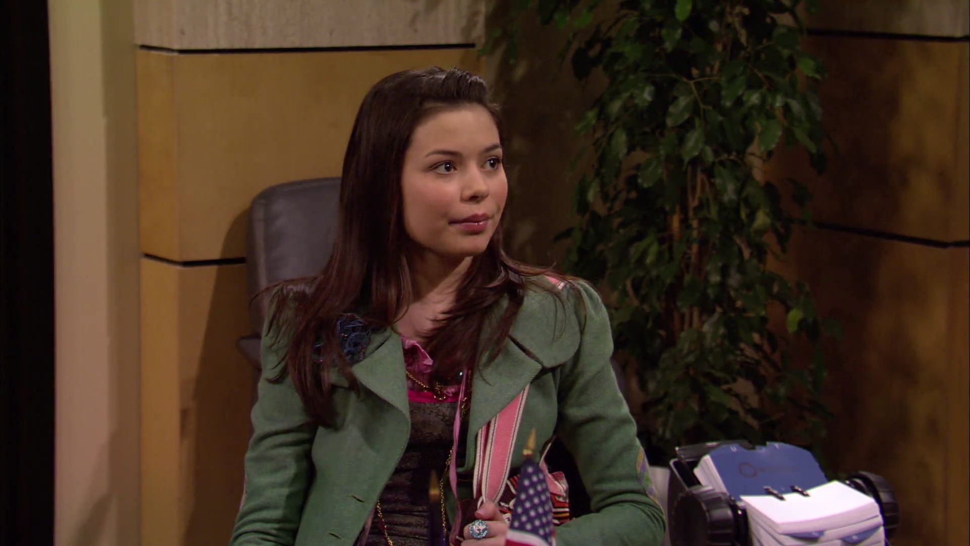 Watch iCarly Online | Stream Seasons 1-6 Now | Stan
