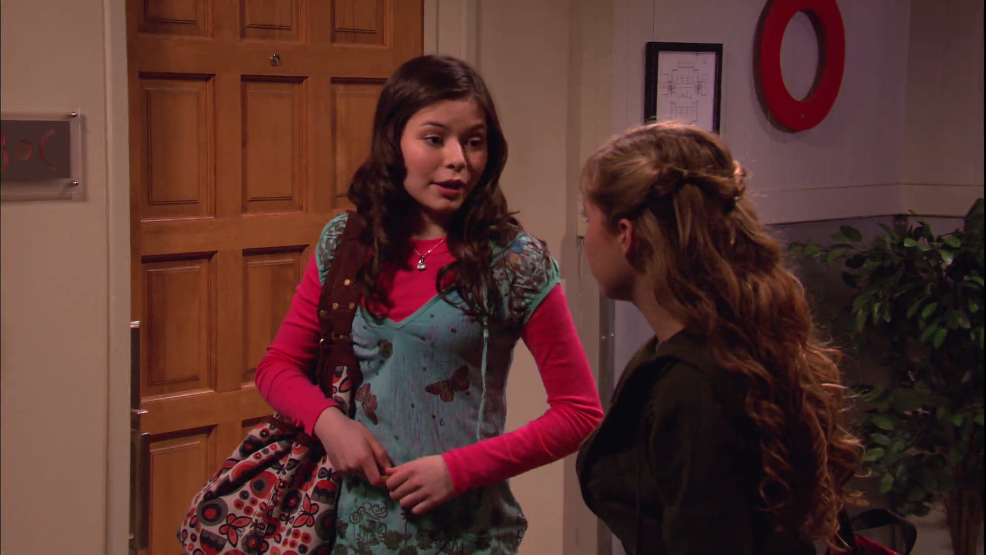 Watch iCarly Online | Stream Seasons 1-6 Now | Stan