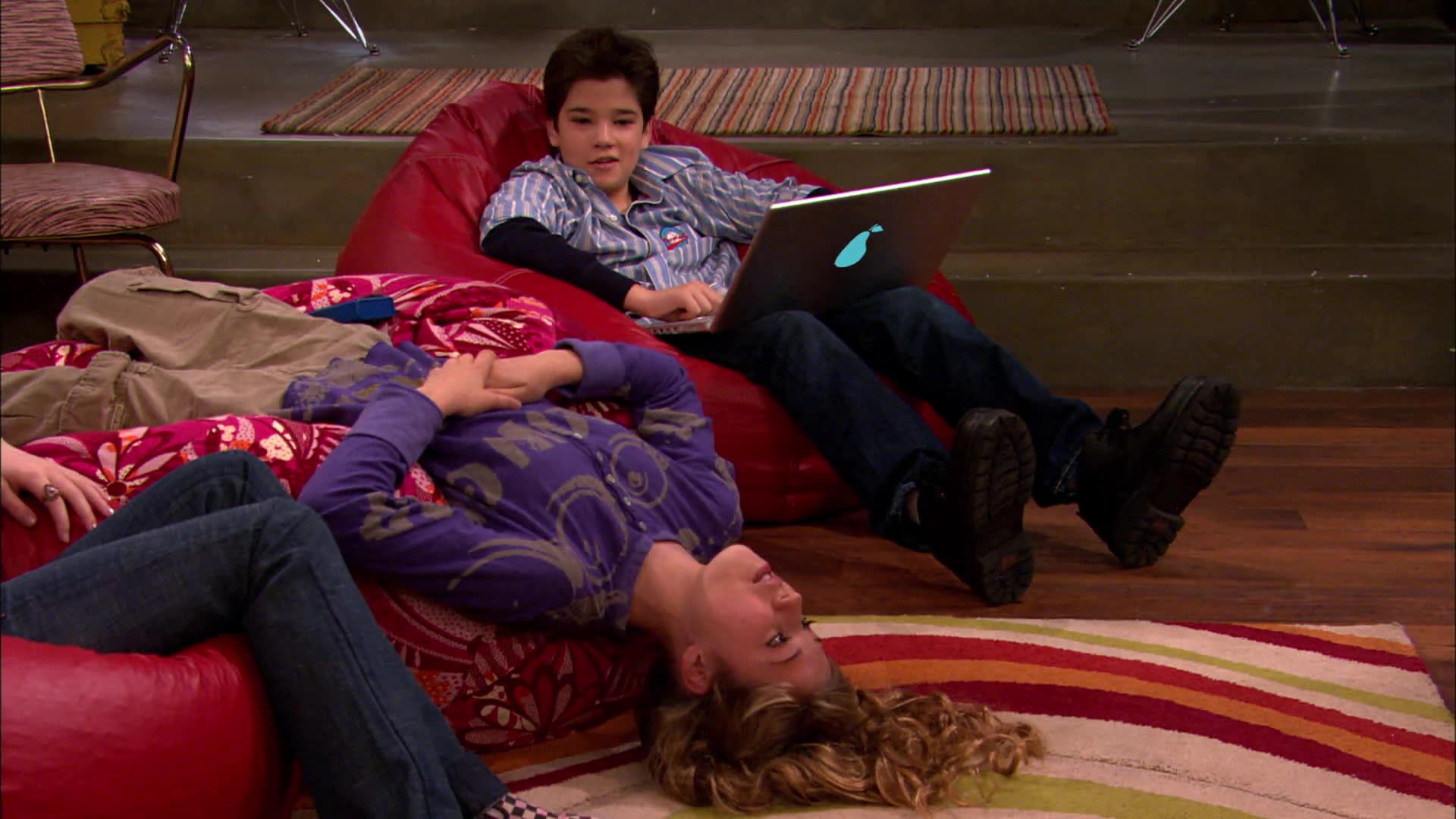 Watch iCarly Online | Stream Seasons 1-6 Now | Stan