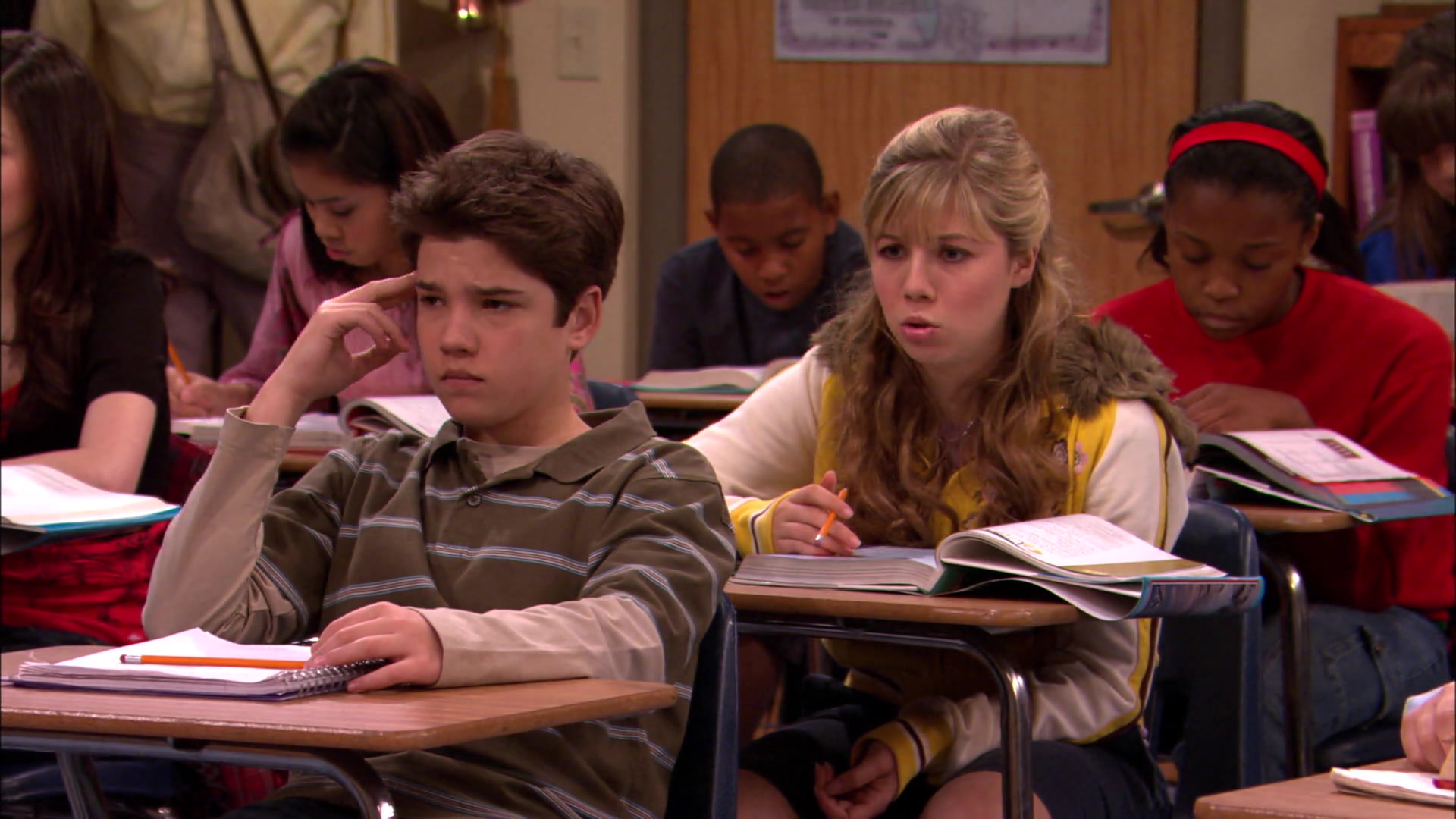 Watch iCarly Online | Stream Seasons 1-6 Now | Stan