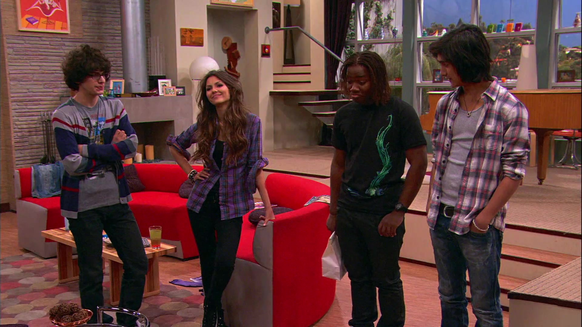 Watch Victorious Online | Stream Seasons 1-3 Now | Stan
