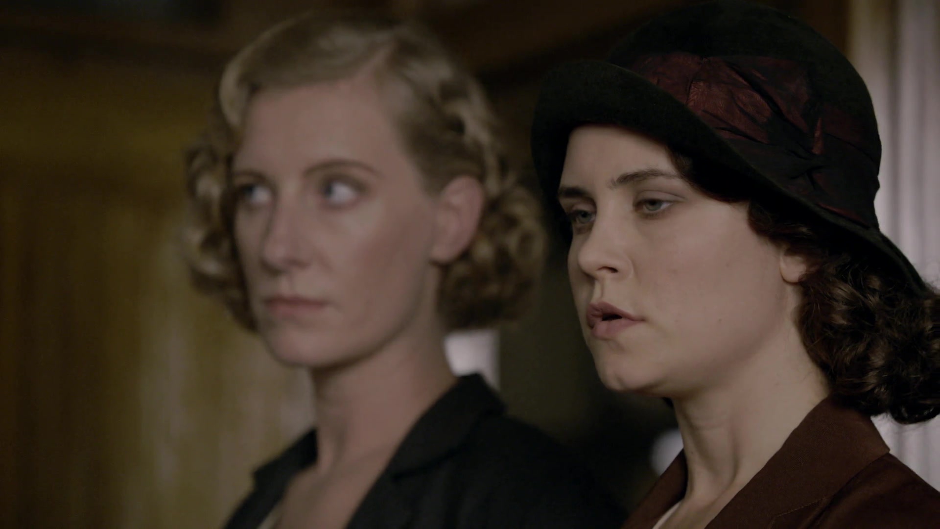 Watch Underbelly: Razor Online | Stream Season 1 Now | Stan