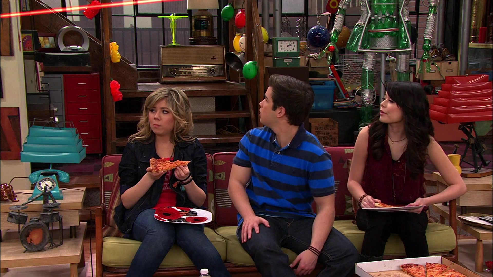 Watch iCarly Season 6 Online | Stream TV Shows | Stan