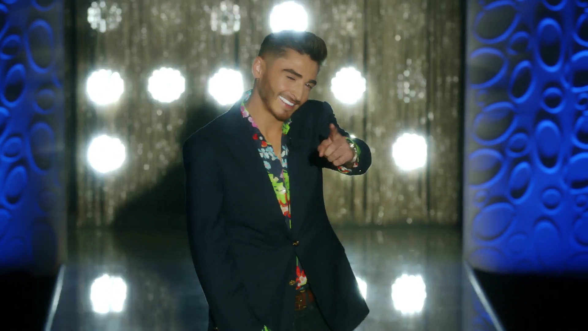 RuPaul's Drag Race Down Under | Now Streaming