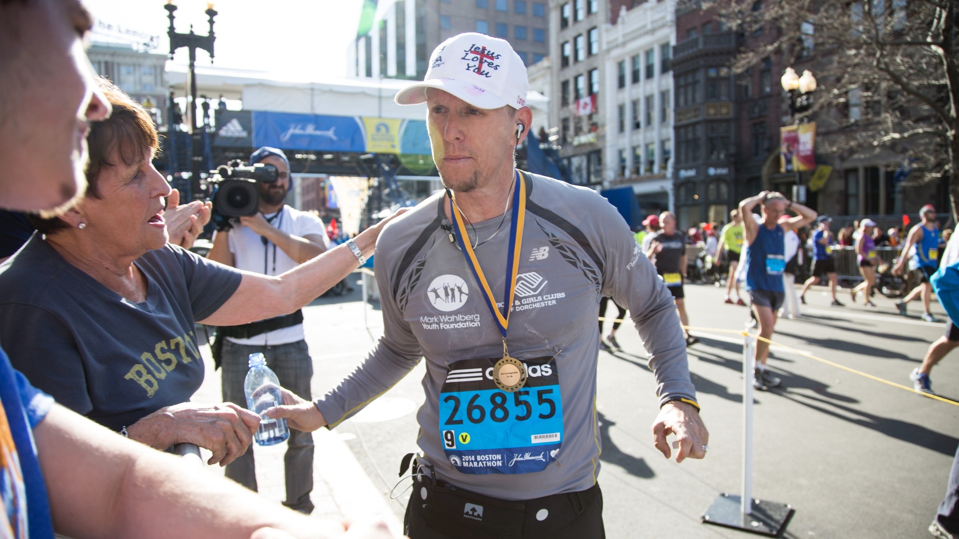 Watch Wahlburgers Online | Stream Seasons 1-5 Now | Stan