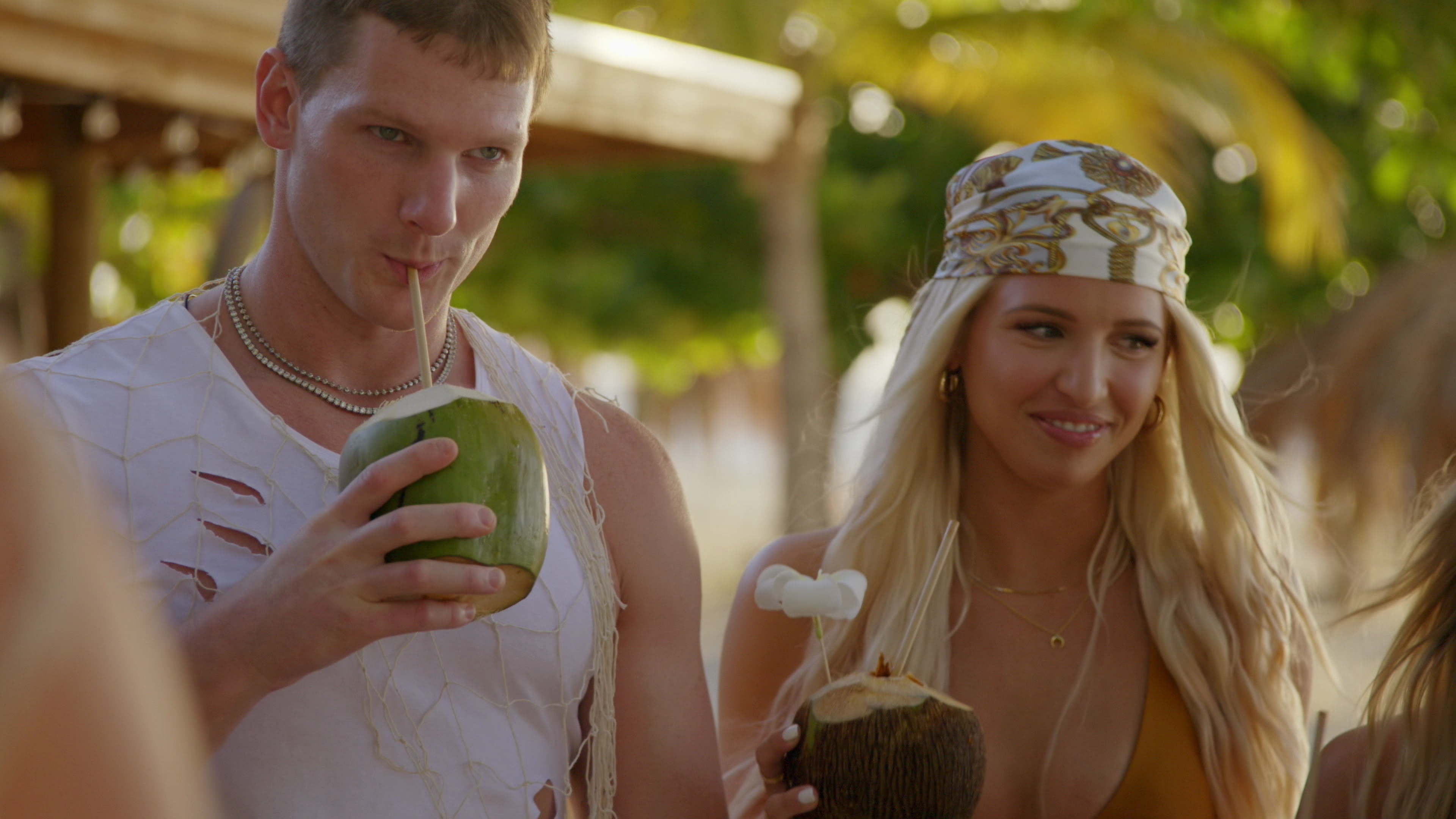 Watch Siesta Key Online | Stream Season 4 Now | Stan