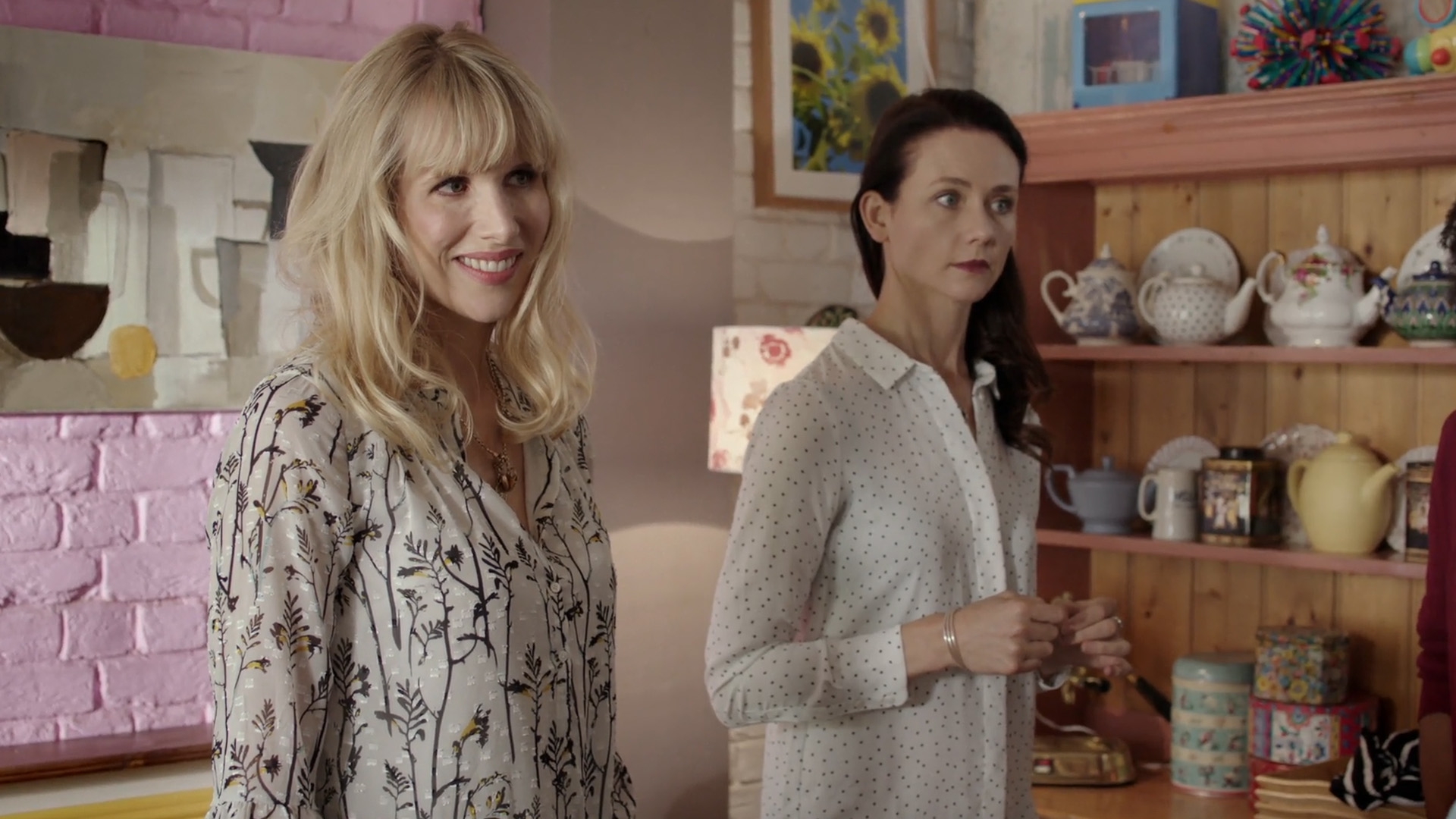 Watch Motherland Online | Stream Seasons 1-3 Now | Stan