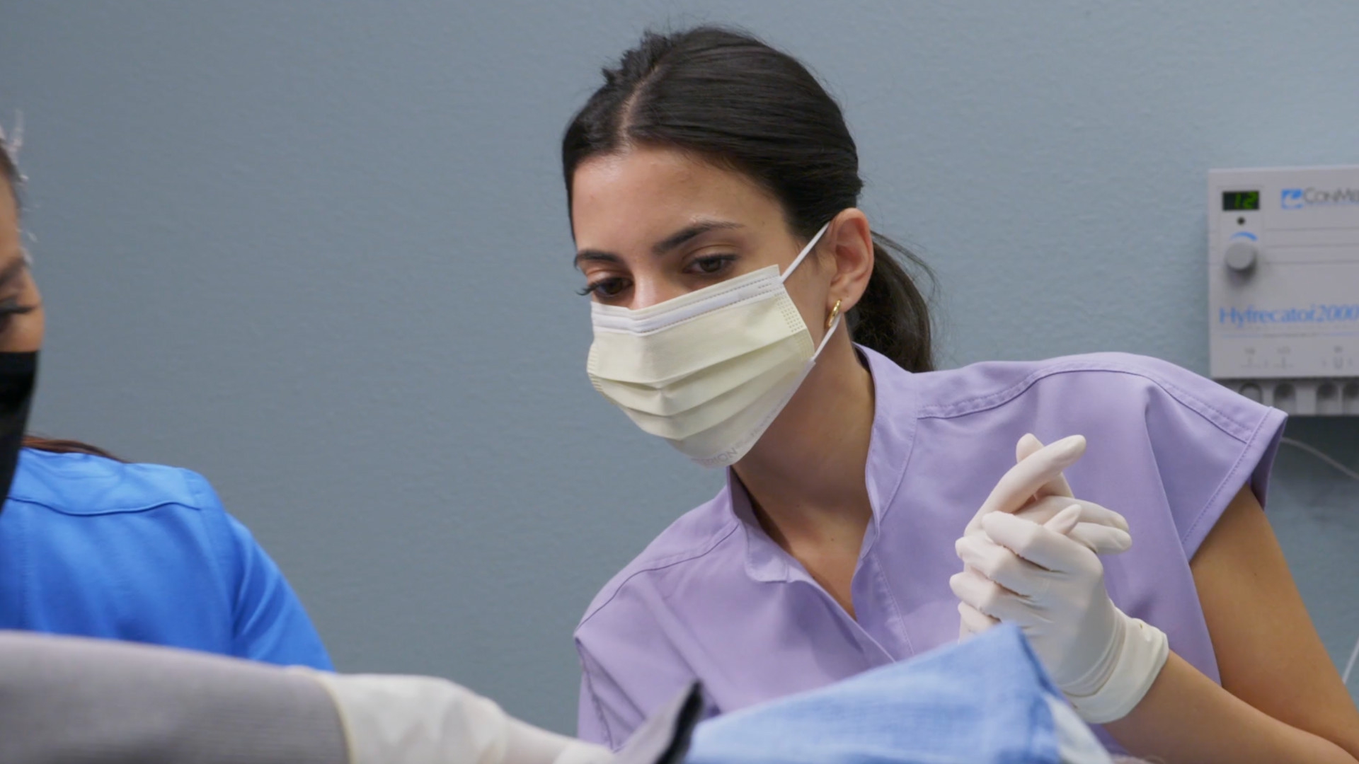 Watch Dr Pimple Popper: Breaking Out | Only on Stan.