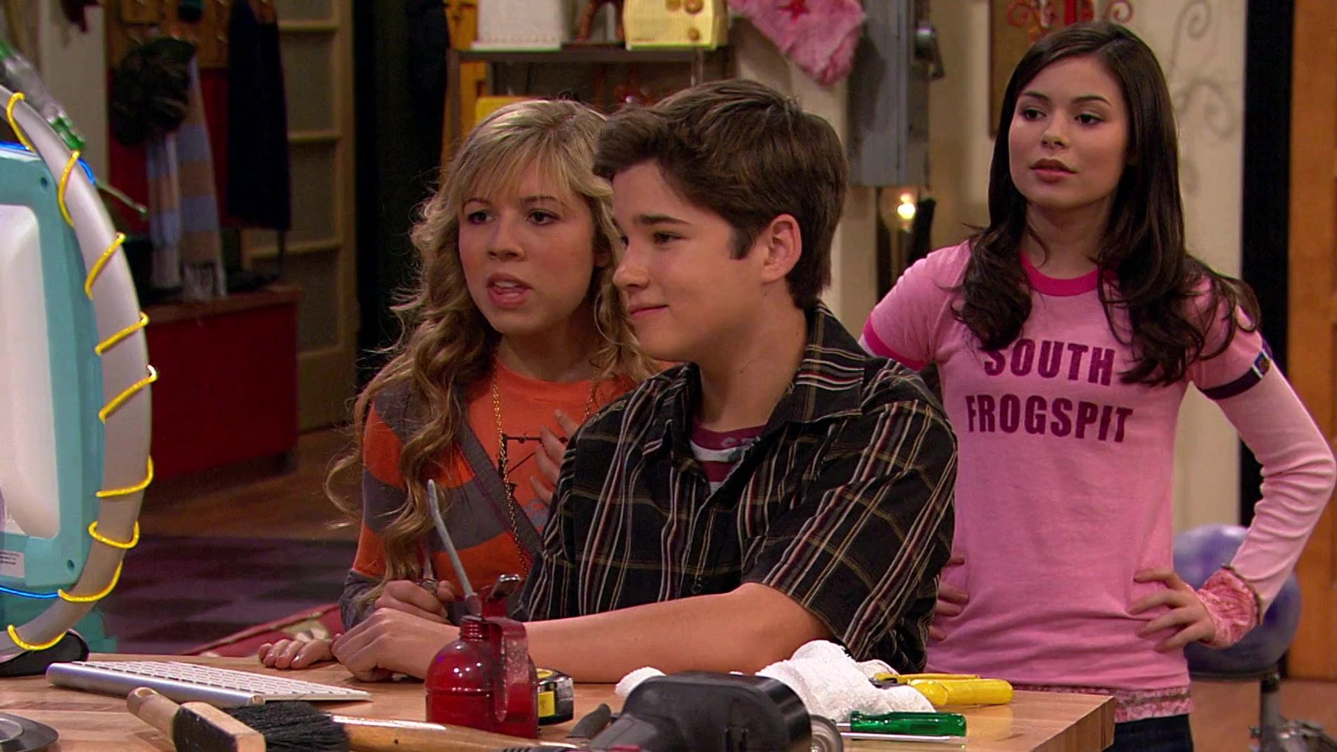 Watch iCarly Season 2 Online | Stream TV Shows | Stan