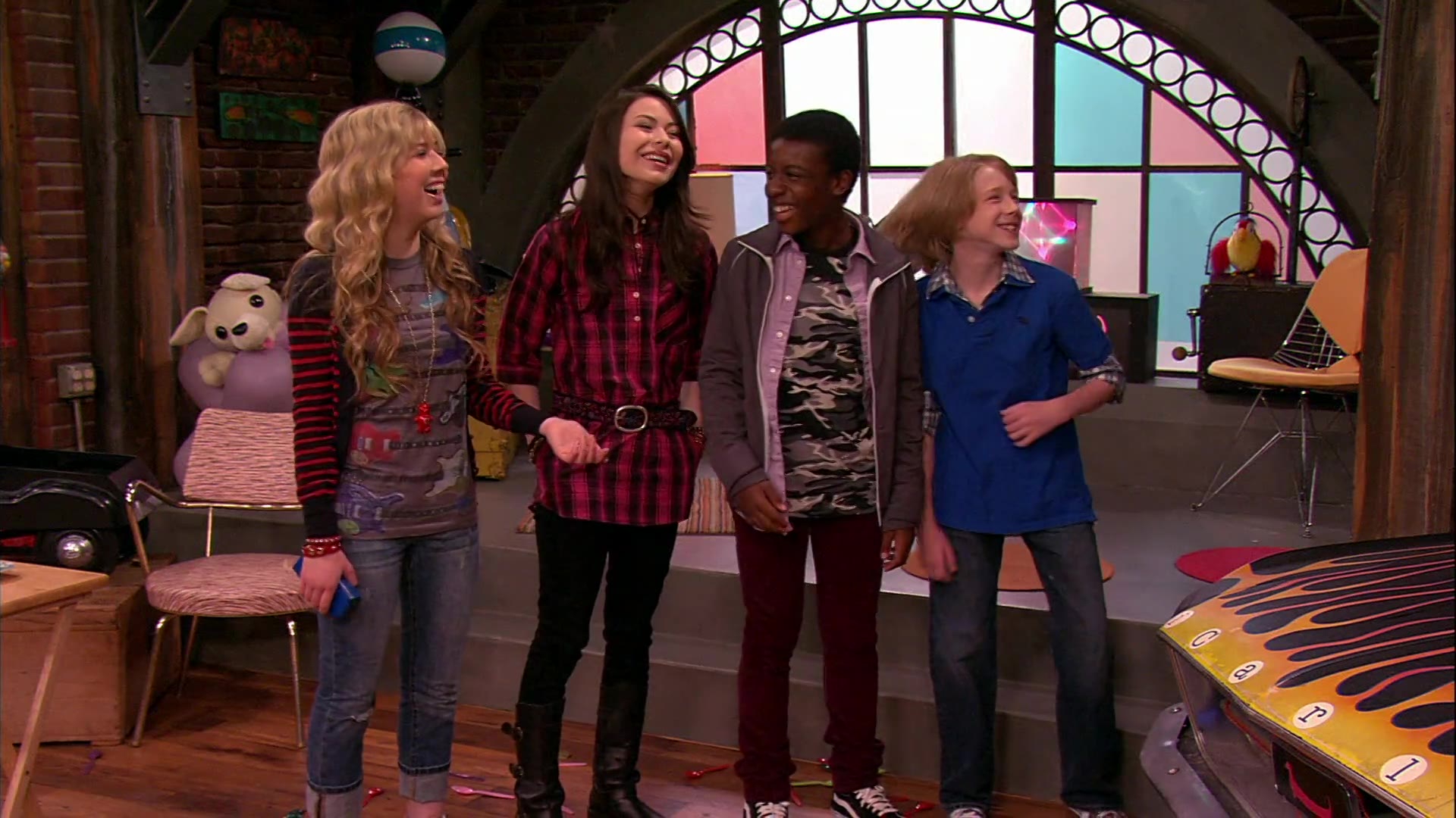 Watch iCarly Season 3 Online | Stream TV Shows | Stan