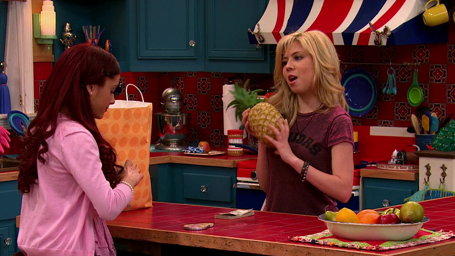 Watch Sam and Cat Online | Stream Season 1 Now | Stan