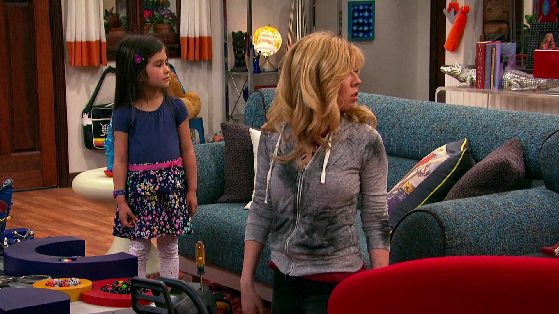 Watch Sam and Cat Online | Stream Season 1 Now | Stan