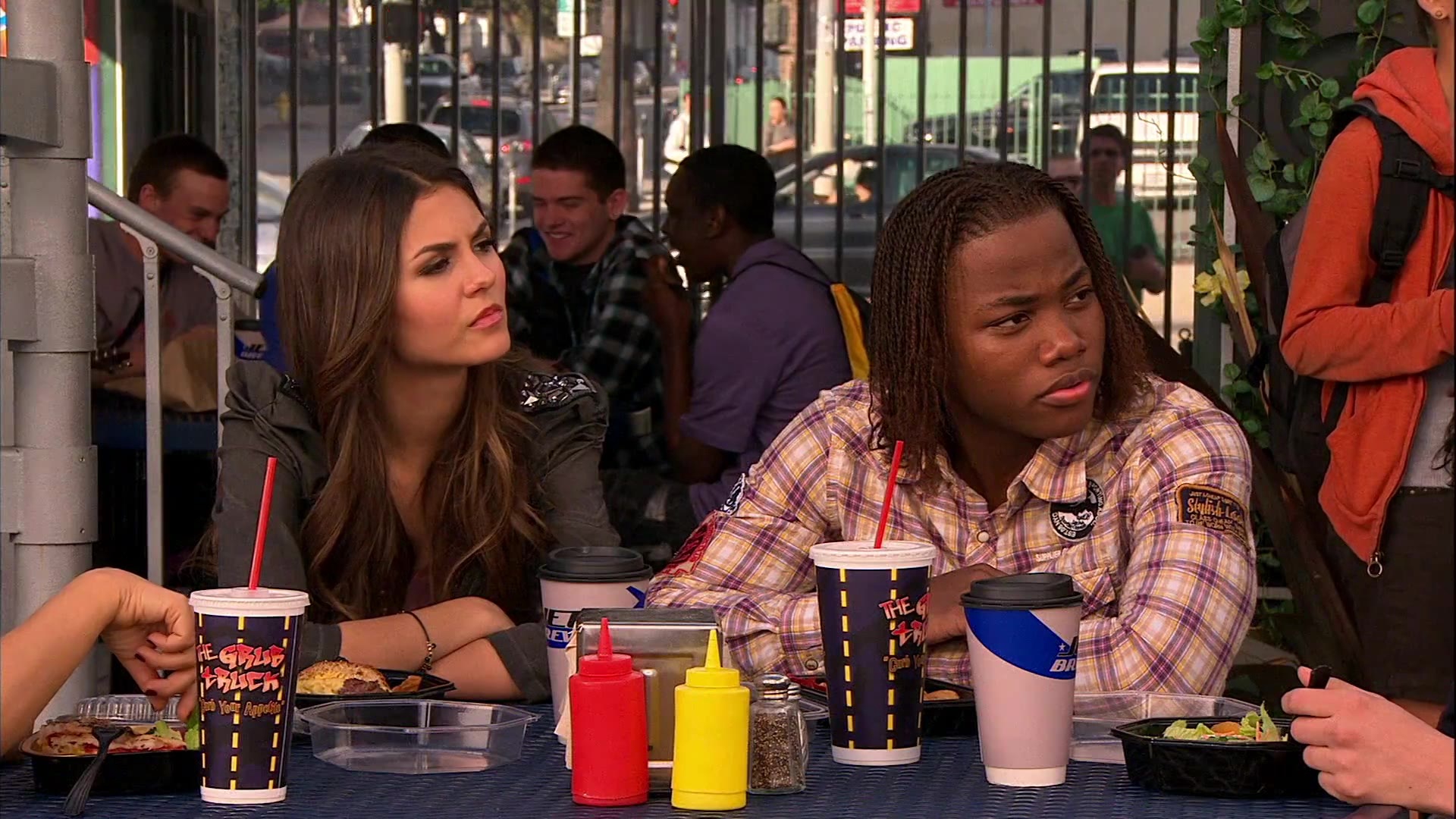 Watch Victorious Season 2 Online | Stream TV Shows | Stan